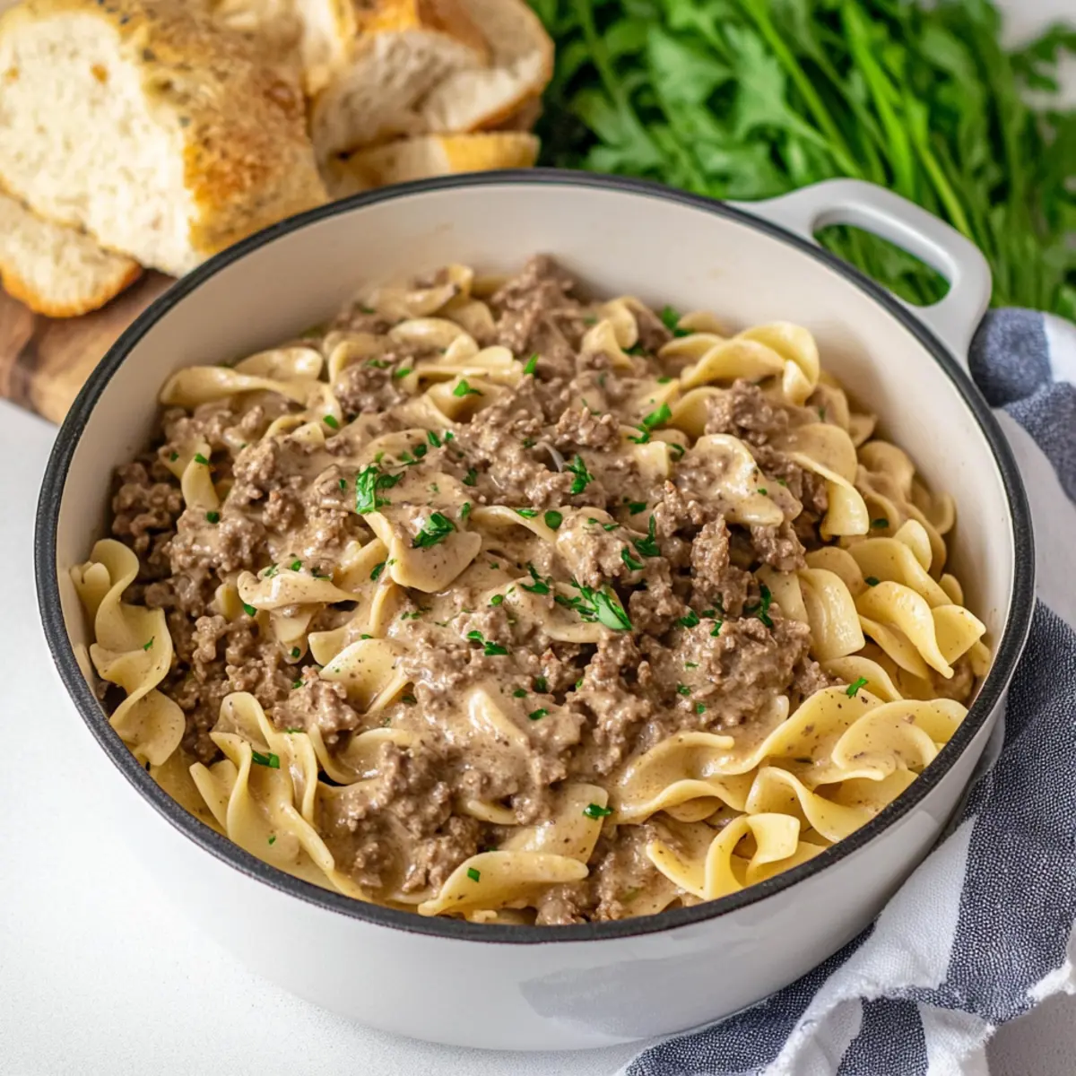 Irresistible Ground Beef Stroganoff: A Cozy Comfort Food